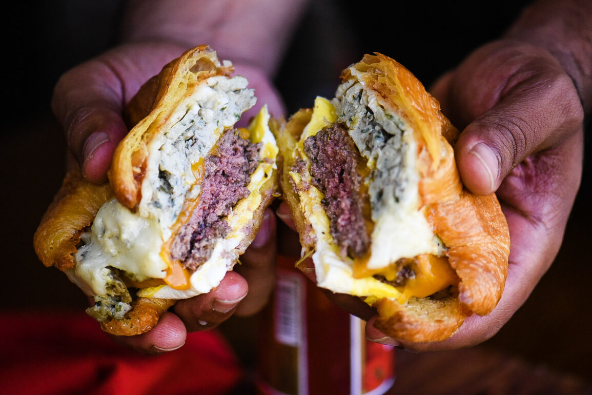 Breakfast Cheeseburger Croissant Sandwich | Dude That Cookz