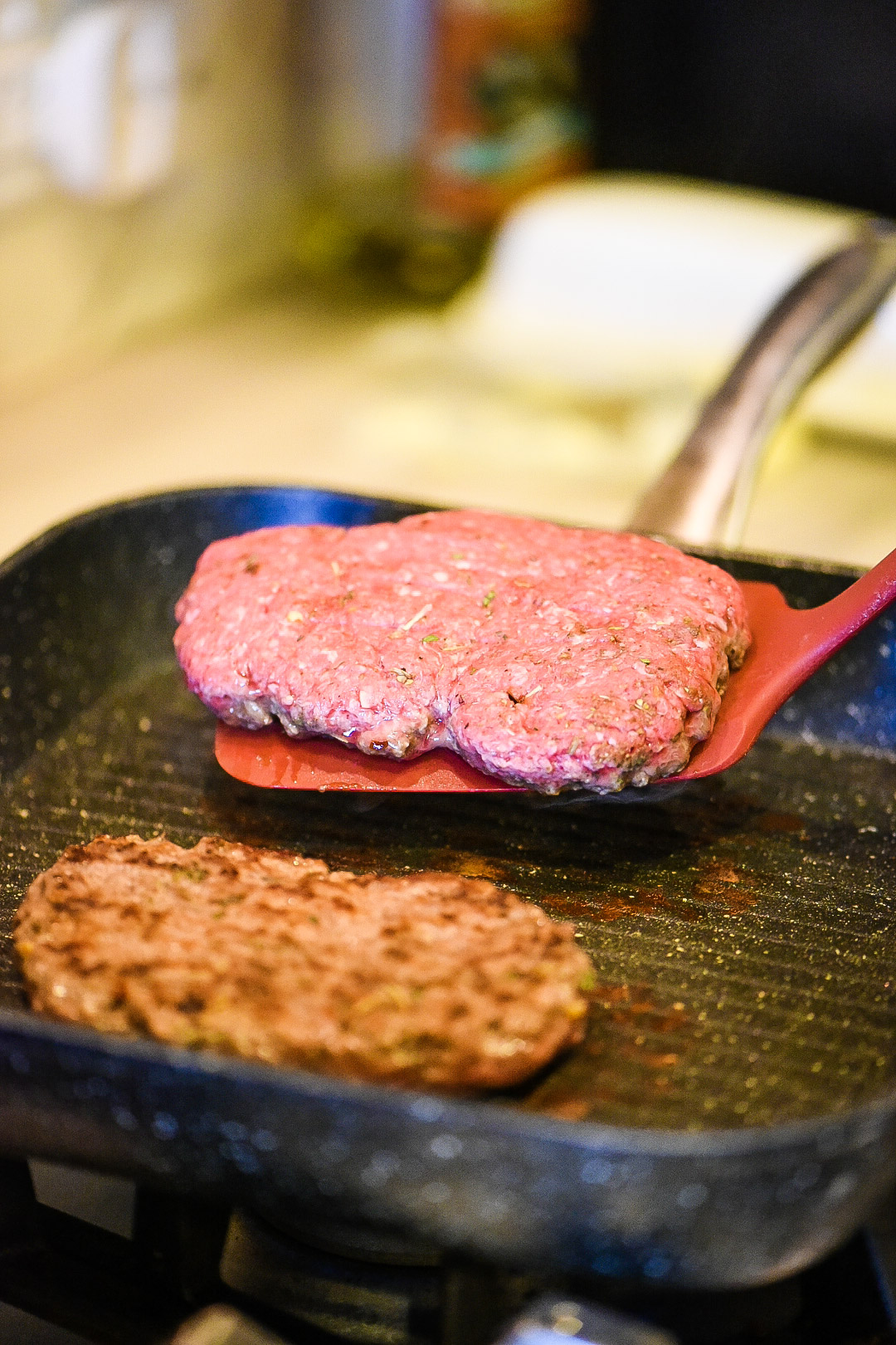 Breakfast Cheeseburger Croissant Sandwich | Dude That Cookz