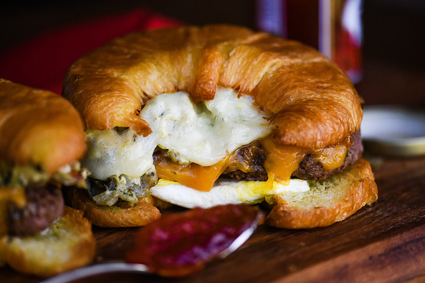 Breakfast Cheeseburger Croissant Sandwich | Dude That Cookz